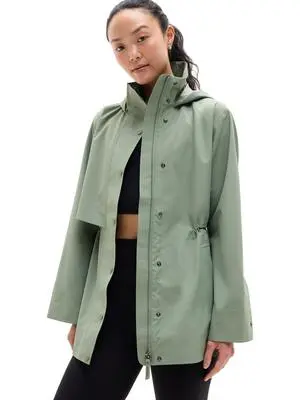 Athleta Rainout Solara Short Trench Cacti