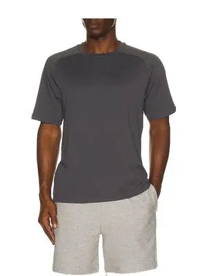 Beyond Yoga All In Active Tee In Black - Black Ash