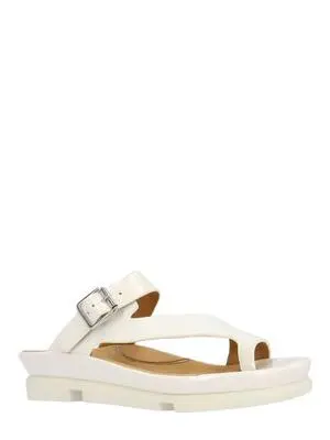 L'AMOUR DES PIEDS Alanza Toe Loop Sandal - White
