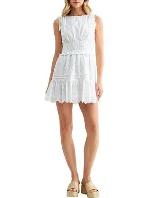 ALL IN FAVOR 3d Floral Embroidered Mini Dress - White