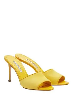 Manolo Blahnik Larache 90 Suede Mules - Yellow