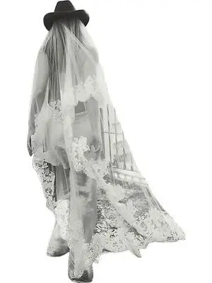 TWIGS & HONEY Regal French Lace Veil With Blusher - White