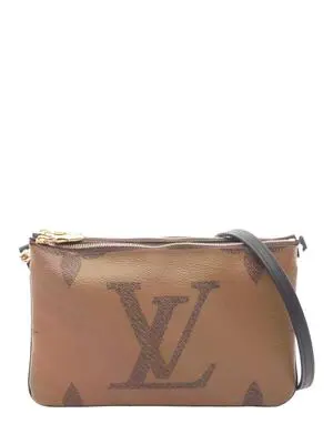 LOUIS VUITTON 2020 Monogram Giant Reverse Double Zip Pochette - Brown