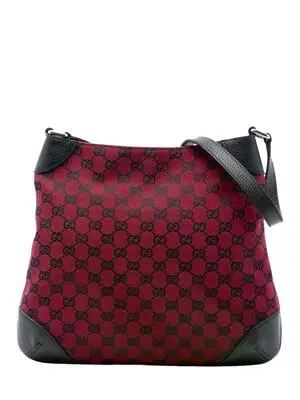 Gucci Gg Canvas Shoulder Bag - Red