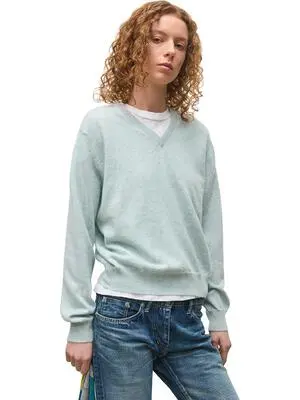 Johnstons Of Elgin Lunan Light Classic V-neck Jumper - Green