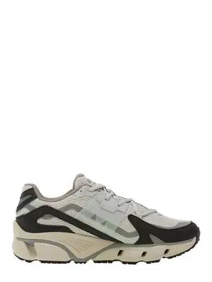KARHU Fulcrum Logo-detail Sneakers - Grey