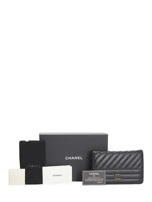 Chanel Lambskin Wallet On Chain - Black