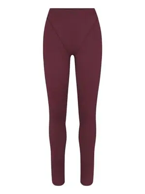 NIKESKIMS Matte High-waisted V-line 26" Leggings 'currant - Red