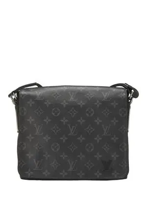 LOUIS VUITTON Monogram Eclipse District - Black