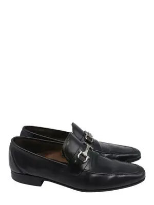 FERRAGAMO Gancini Leather Loafers - Black