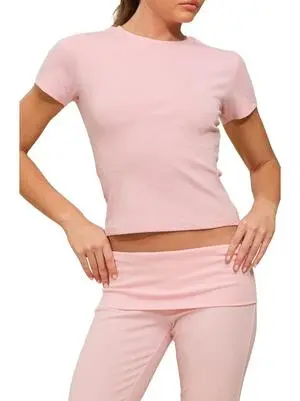 EDIKTED Emelia Fitted Stretch Cotton T-shirt - Pink