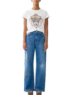 Camilla Slim Fit Round Neck T-shirt - Lady Lionheart