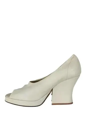 Bottega Veneta Peep-toe Leather Pumps - Neutrals
