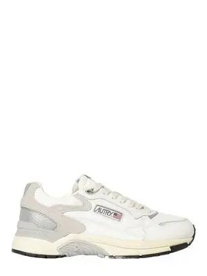 AUTRY Low Top Sneakers - White