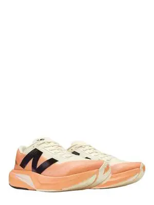 NEW BALANCE Fuelcell Rebel V4 Sneakers - Neutrals