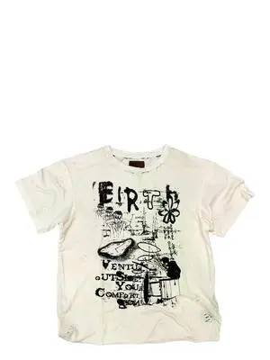 BIRTH OF ROYAL CHILD Graphic Distressed T-shirt - Neutrals