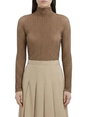 Issey Miyake Top - Beige
