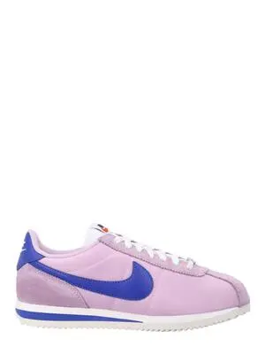 Nike Low Top Sneakers - Pink