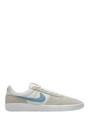 Nike Team Classic Sb Sneakers - White