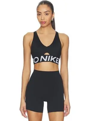 Nike Medium Support Padded Sports Bra In Black - Black & White