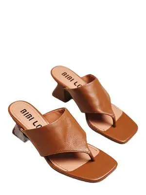 BIBI LOU Zia Heeled Thong Sandals - Cuero