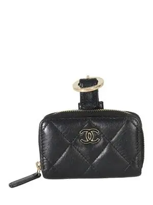 Chanel Quilted Lambskin Coin Purse Bracelet - Black
