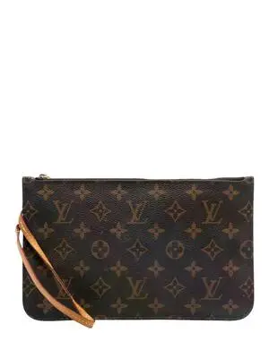 LOUIS VUITTON 2016 Monogram Neverfull Pouch - Brown