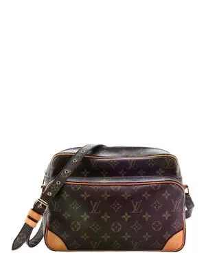 LOUIS VUITTON Nil Messenger Bag Monogram Canvas 28 Crossbody Bag - Brown