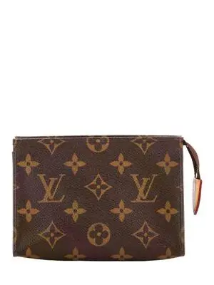 LOUIS VUITTON Toiletry 15 Monogram Pouch - Brown