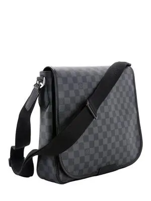 LOUIS VUITTON Renzo Messenger Bag Damier Graphite - Black