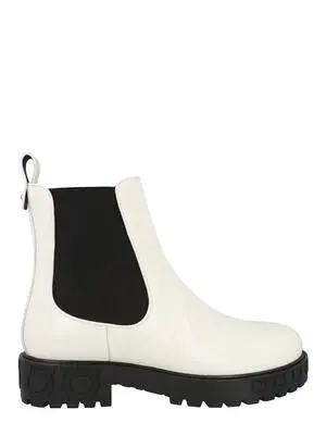 FERRAGAMO Varsi Patent Leather Bootie - White