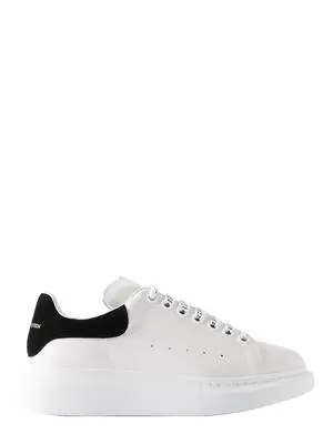 Alexander McQueen Exaggerated-sole Leather Sneakers - White
