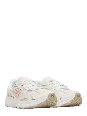 Under Armour UA Tech Runner Sneaker Summit White/pink