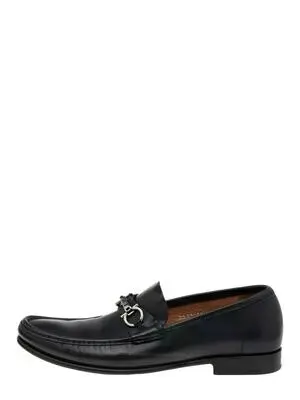 FERRAGAMO Gancini Loafers - Black