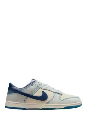 Nike Dunk Low Retro SE Lace-Up Sneakers Grey