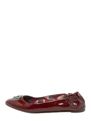 Burberry Patent Leather Heart Buckle Ballet Flats - Red