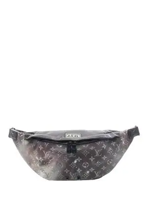 LOUIS VUITTON Discovery Belt Bag - Black