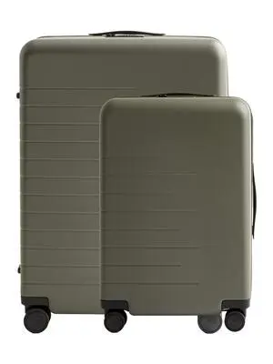 Quince Carry-On & Medium Check-In Suitcase Set Olive