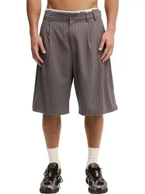 COTTON ON Super Baggy Pleated Short - Charcoal Pinstripe