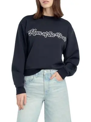 FAVORITE DAUGHTER The Varsity Mom Of The Year French Terry Graphic Sweatshirt - Navy