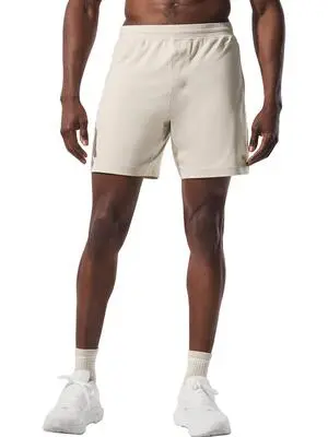 Alo Yoga ALO 7" Conquer React Performance Short Bone