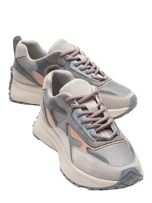 PROLOGUE SHOES Premia Sneaker - Multi