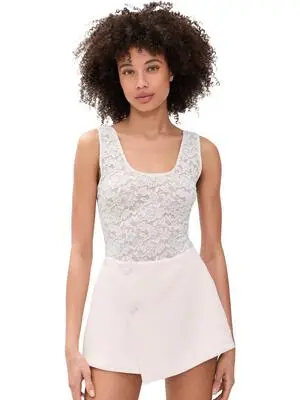 Good American Stretch Lace Scoop Neck Thong Bodysuit - Chalk