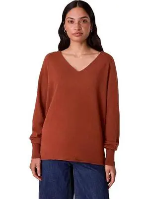 CELTIC & CO. Relaxed V-Neck Geelong Wool Sweater Rust