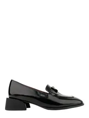 LINDA BAUMANN Patent Loafers - Black