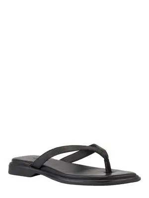 VAGABOND SHOEMAKERS Izzy Leather Thong Sandals - Black