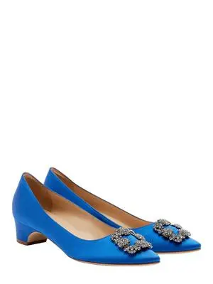 Manolo Blahnik Hangisi Embellished Satin Pumps - Blue