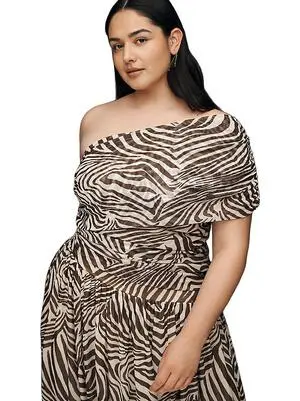 CURAAE Arabelle Plus One-shoulder Maxi Dress - Chocolate