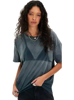 Daydreamer Bikini Merch Tee - Black