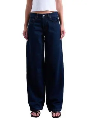 Topshop Cinch Low Rise Relaxed Jeans - Medium Blue